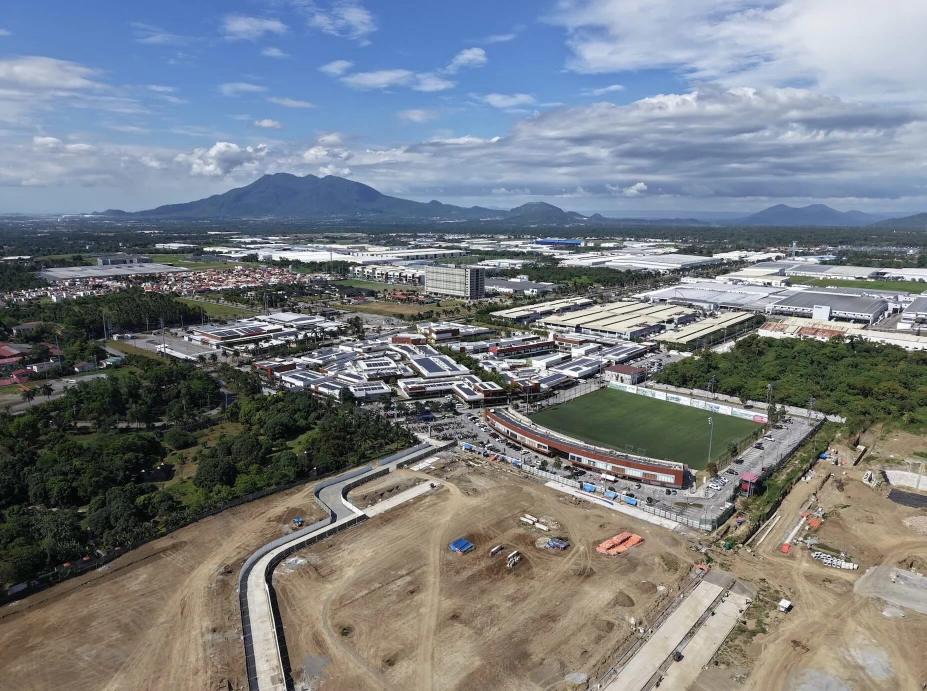 Meadow at LIMA Estate | Aboitiz Land